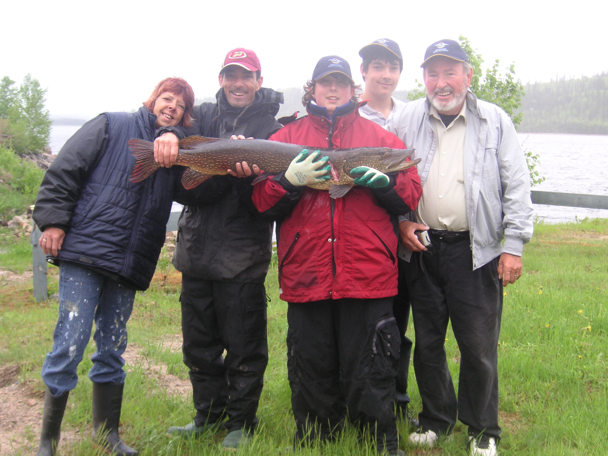 Doré |Grand brochet |Truite mouchetée - Pourvoirie Barrage Gouin ...